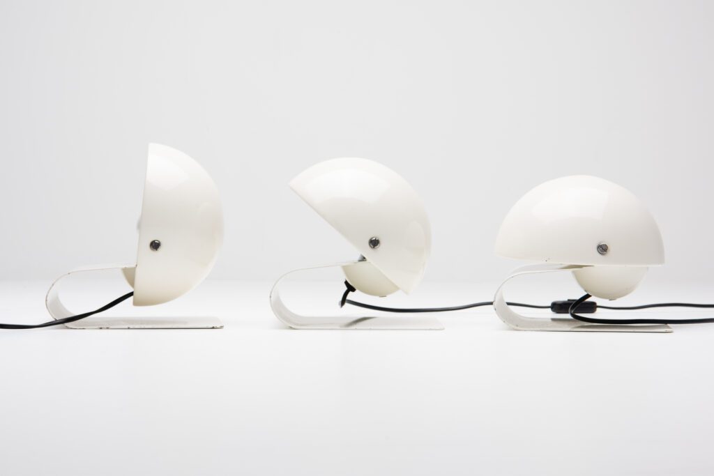 BUGIA BEDSIDE LAMP | Modest Furniture